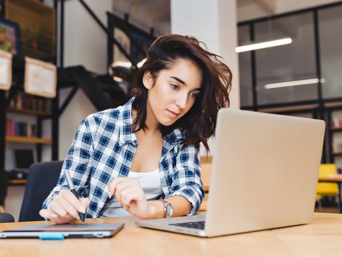 Las mejores universidades para estudiar online y a distancia en España